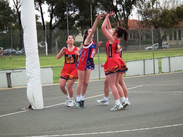 UNDER 17 NETBALL - Tyntynder Football Club - GameDay
